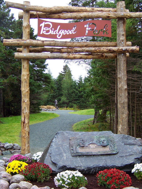 Dedication Plaque | Bidgood Park